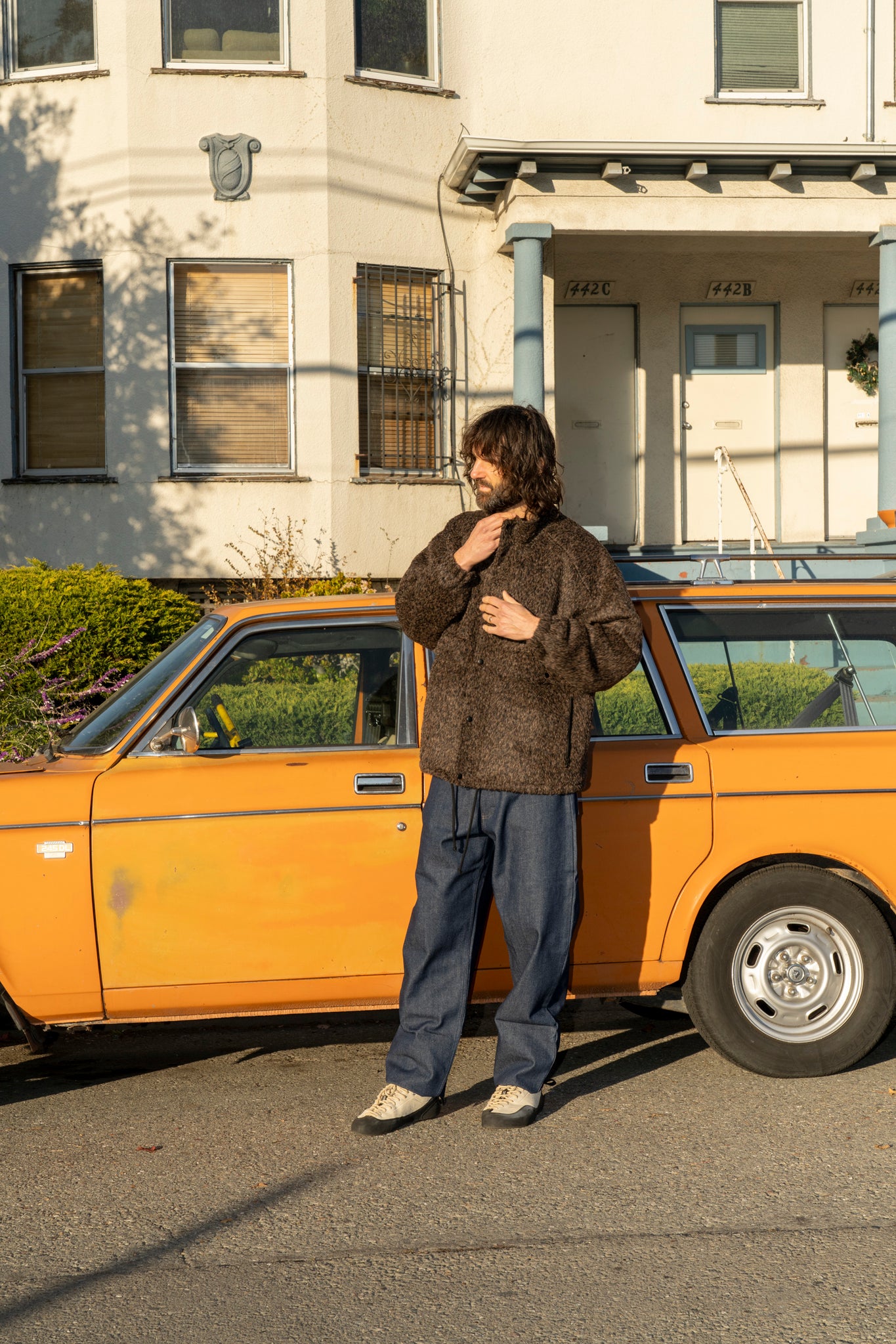 ARCHIE - FUNNEL ZIP JACKET IN BROWN/BLACK – understory-shop